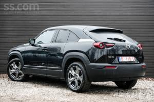 Melns Mazda MX 2021 Rīga, ar dzinēja tilpumu 0.00 L un nobraukumu 0 tūkst. km par 18800 €, foto 4 vietnē AUTOMOTO.COM.LV