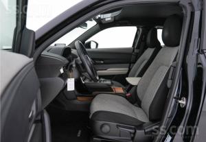 Black Mazda MX 2021 in Riga, with an engine capacity of 0.00 L and mileage of 42 thousand km for 15700 €, photo 5 on AUTOMOTO.COM.LV
