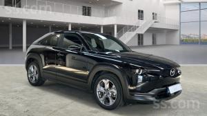 Black Mazda MX 2021 in Riga, with an engine capacity of 0.00 L and mileage of 60 thousand km for 15555 €, photo 3 on AUTOMOTO.COM.LV