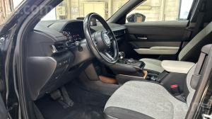 Black Mazda MX 2021 in Riga, with an engine capacity of 0.00 L and mileage of 60 thousand km for 15555 €, photo 7 on AUTOMOTO.COM.LV
