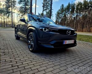 Pelēks Mazda MX 2020 Rīga, ar dzinēja tilpumu 0.00 L un nobraukumu 70 tūkst. km par 14000 €, foto 2 vietnē AUTOMOTO.COM.LV