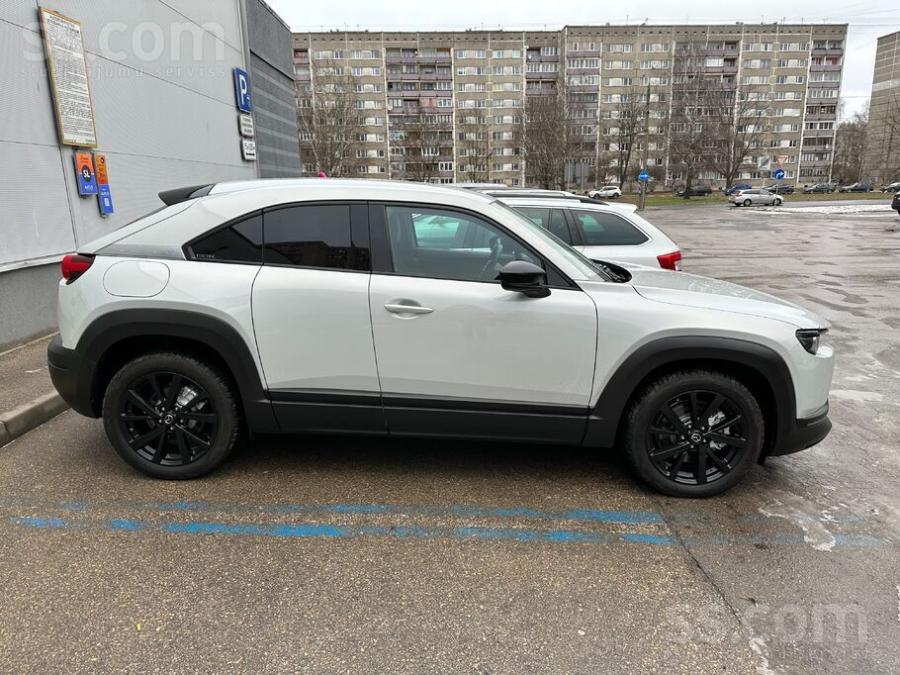 Pelēks Mazda MX 2020 Rīga, ar dzinēja tilpumu 0.00 L un nobraukumu 60 tūkst. km par 12500 €, foto 3 vietnē AUTOMOTO.COM.LV