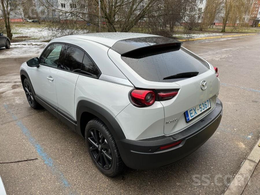 Pelēks Mazda MX 2020 Rīga, ar dzinēja tilpumu 0.00 L un nobraukumu 60 tūkst. km par 12500 €, foto 4 vietnē AUTOMOTO.COM.LV