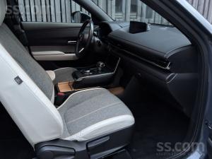 Pelēks Mazda MX 2020 Rīga, ar dzinēja tilpumu 0.00 L un nobraukumu 80 tūkst. km par 15990 €, foto 16 vietnē AUTOMOTO.COM.LV