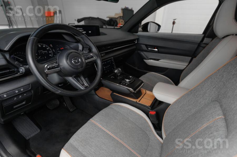 Pelēks Mazda MX 2021 Rīga, ar dzinēja tilpumu 0.00 L un nobraukumu 88 tūkst. km par 16390 €, foto 16 vietnē AUTOMOTO.COM.LV