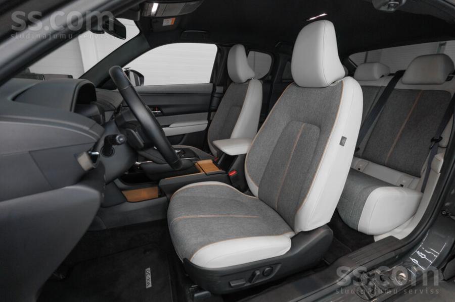 Pelēks Mazda MX 2021 Rīga, ar dzinēja tilpumu 0.00 L un nobraukumu 88 tūkst. km par 16390 €, foto 17 vietnē AUTOMOTO.COM.LV