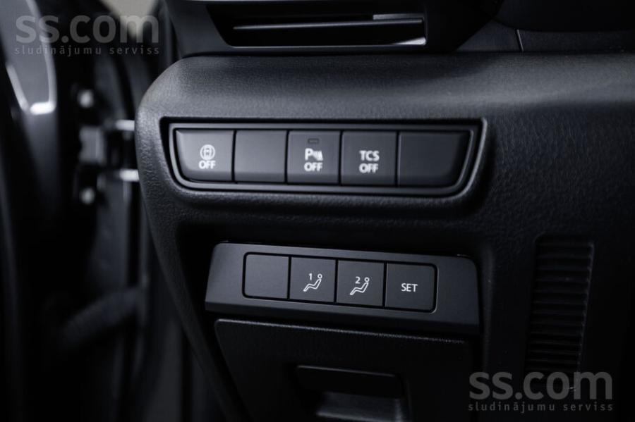 Pelēks Mazda MX 2021 Rīga, ar dzinēja tilpumu 0.00 L un nobraukumu 88 tūkst. km par 16390 €, foto 20 vietnē AUTOMOTO.COM.LV