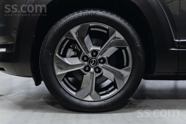 Pelēks Mazda MX 2022 Rīga, ar dzinēja tilpumu 0.80 L un nobraukumu 57 tūkst. km par 15990 €, foto 4 vietnē AUTOMOTO.COM.LV
