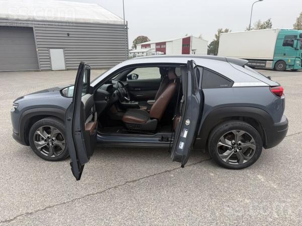 Pelēks Mazda MX 2021 Rīga, ar dzinēja tilpumu 0.00 L un nobraukumu 98 tūkst. km par 13900 €, foto 6 vietnē AUTOMOTO.COM.LV