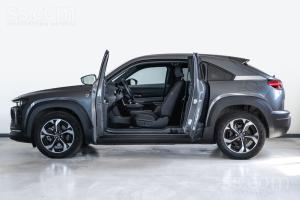 Pelēks Mazda MX 2025 Rīga, ar dzinēja tilpumu 1.60 L un nobraukumu 8 tūkst. km par 22990 €, foto 4 vietnē AUTOMOTO.COM.LV