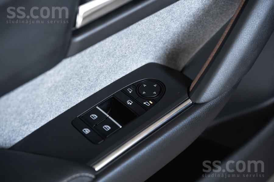 Pelēks Mazda MX 2025 Rīga, ar dzinēja tilpumu 1.60 L un nobraukumu 8 tūkst. km par 22990 €, foto 19 vietnē AUTOMOTO.COM.LV