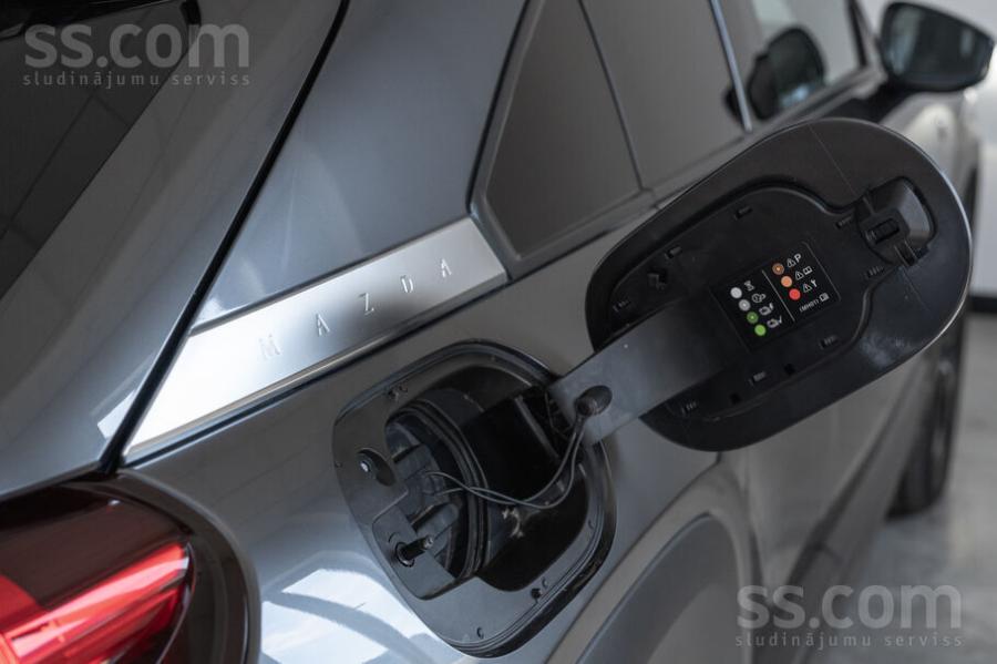 Pelēks Mazda MX 2025 Rīga, ar dzinēja tilpumu 1.60 L un nobraukumu 8 tūkst. km par 22990 €, foto 30 vietnē AUTOMOTO.COM.LV