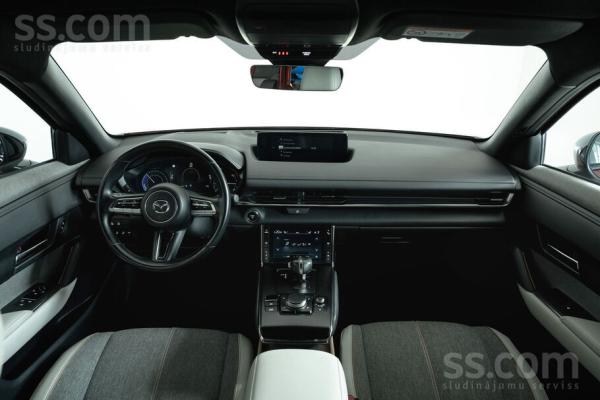 Sarkans Mazda MX 2021 Rīga, ar dzinēja tilpumu 0.00 L un nobraukumu 83 tūkst. km par 13490 €, foto 7 vietnē AUTOMOTO.COM.LV