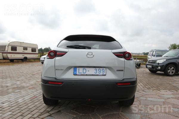 Balts Mazda MX 2020 Liepāja, ar dzinēja tilpumu 0.00 L un nobraukumu 52 tūkst. km par 15000 €, foto 5 vietnē AUTOMOTO.COM.LV