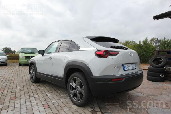 Balts Mazda MX 2020 Liepāja, ar dzinēja tilpumu 0.00 L un nobraukumu 52 tūkst. km par 15000 €, foto 6 vietnē AUTOMOTO.COM.LV