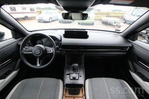 White Mazda MX 2020 in Liepaja, with an engine capacity of 0.00 L and mileage of 52 thousand km for 15000 €, photo 14 on AUTOMOTO.COM.LV