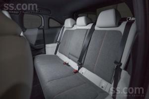 White Mazda MX 2023 in Riga, with an engine capacity of 0.00 L and mileage of 34 thousand km for 16690 €, photo 16 on AUTOMOTO.COM.LV