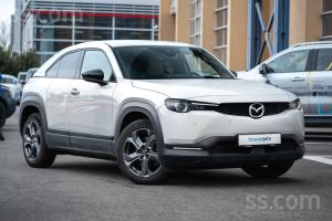 White Mazda MX 2021 in Riga, with an engine capacity of 0.00 L and mileage of 45 thousand km for 12990 €, photo 4 on AUTOMOTO.COM.LV