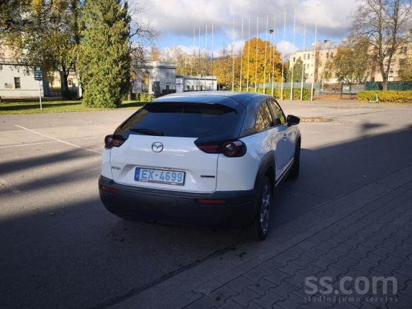 Mazda MX 2022 Rīga vietnē Balts Mazda MX 2022 Rīga, ar dzinēja tilpumu 0.00 L un nobraukumu 65 tūkst. km par 16150 €, foto 6 vietnē AUTOMOTO.COM.LV