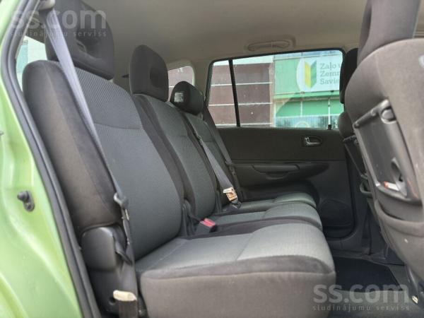 Green Mazda Premacy 2002 in Riga, with an engine capacity of 1.80 L and mileage of 0 thousand km for 2300 €, photo 9 on AUTOMOTO.COM.LV