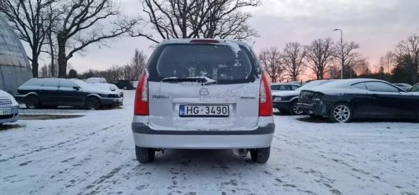 Grey Mazda Premacy 2000 in Valmiera, with an engine capacity of 1.80 L and mileage of 150 thousand km for 900 €, photo 4 on AUTOMOTO.COM.LV