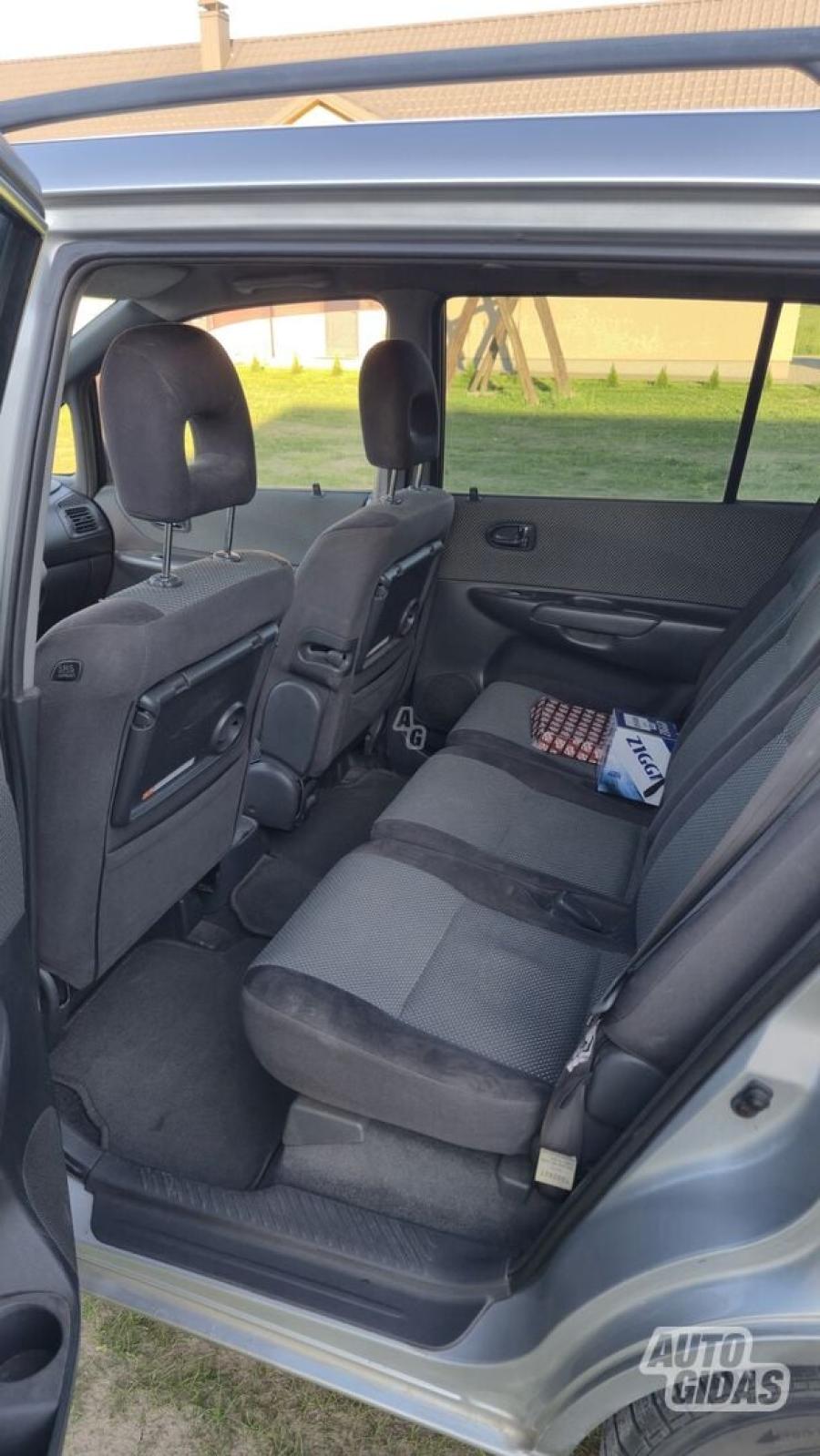 Pelēks Mazda Premacy 2004 Kauņa, ar dzinēja tilpumu 2.00 L un nobraukumu 198 tūkst. km par 950 €, foto 9 vietnē AUTOMOTO.COM.LV