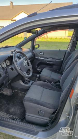 Pelēks Mazda Premacy 2004 Kauņa, ar dzinēja tilpumu 2.00 L un nobraukumu 198 tūkst. km par 950 €, foto 10 vietnē AUTOMOTO.COM.LV