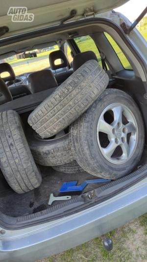 Pelēks Mazda Premacy 2004 Kauņa, ar dzinēja tilpumu 2.00 L un nobraukumu 198 tūkst. km par 950 €, foto 11 vietnē AUTOMOTO.COM.LV