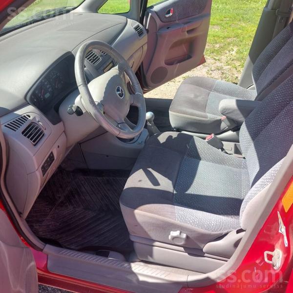 Red Mazda Premacy 1999 in Riga, with an engine capacity of 1.80 L and mileage of 202 thousand km for 699 €, photo 7 on AUTOMOTO.COM.LV