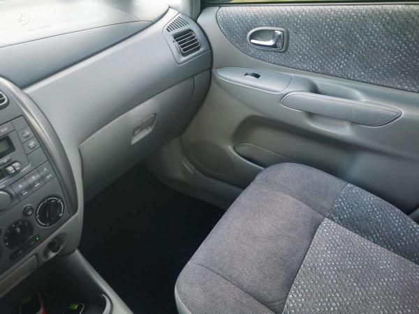 Sarkans Mazda Premacy 2001 Viļņa, ar dzinēja tilpumu 1.80 L un nobraukumu 14 tūkst. km par 1950 €, foto 10 vietnē AUTOMOTO.COM.LV