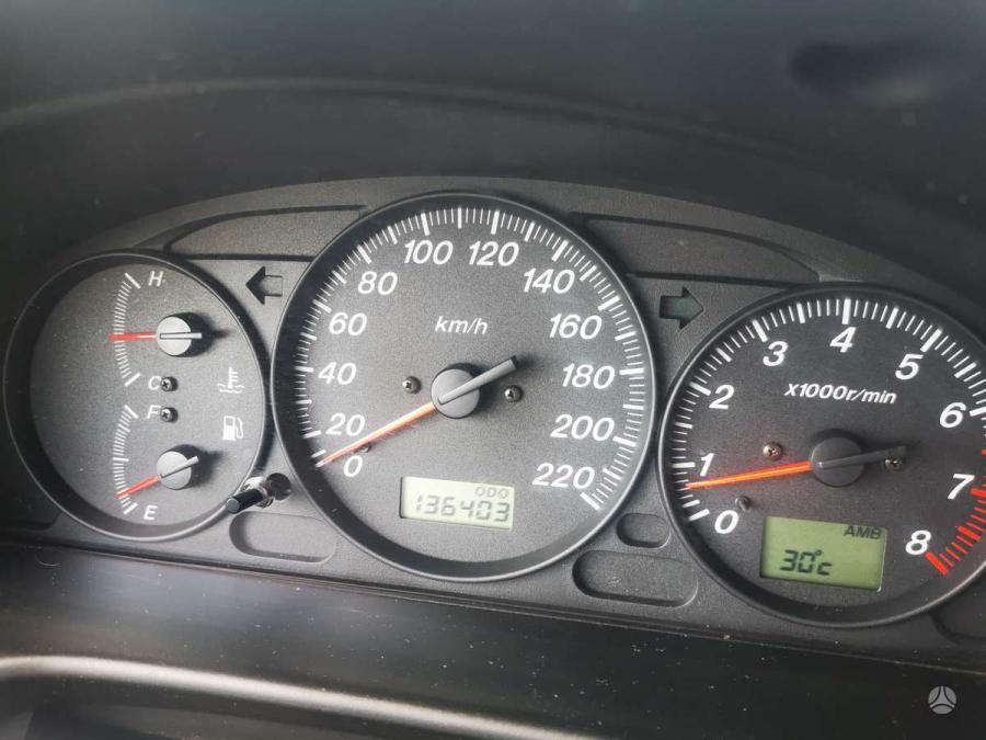 Red Mazda Premacy 2001 in Vilnius, with an engine capacity of 1.80 L and mileage of 137 thousand km for 1880 €, photo 3 on AUTOMOTO.COM.LV