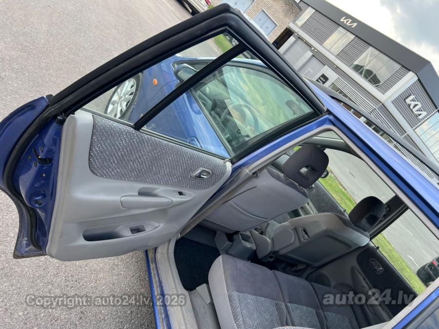 Mazda Premacy 2000 Narva, ar dzinēja tilpumu 1.80 L un nobraukumu 140 tūkst. km par 499 €, foto 12 vietnē AUTOMOTO.COM.LV