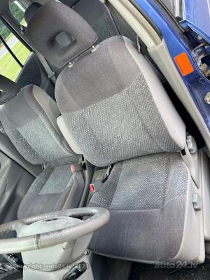 Mazda Premacy 2000 Narva, ar dzinēja tilpumu 1.80 L un nobraukumu 140 tūkst. km par 499 €, foto 18 vietnē AUTOMOTO.COM.LV