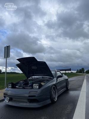 Mazda RX-7 1986 Viļņa, ar dzinēja tilpumu 2.00 L un nobraukumu 200 tūkst. km par 16300 €, foto 6 vietnē AUTOMOTO.COM.LV