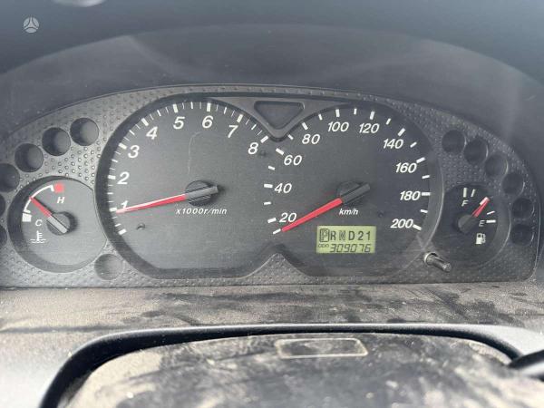 Brūns Mazda Tribute 2002 Šauļi, ar dzinēja tilpumu 2.99 L un nobraukumu 309 tūkst. km par 1300 €, foto 9 vietnē AUTOMOTO.COM.LV