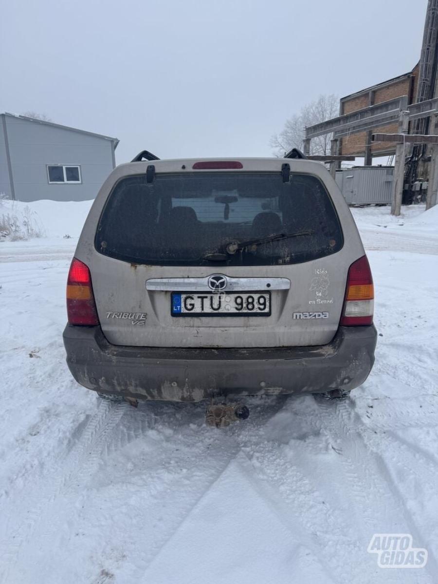 Mazda Tribute 2002 in Siauliai, with an engine capacity of 3.00 L and mileage of 309 thousand km for 1300 €, photo 7 on AUTOMOTO.COM.LV