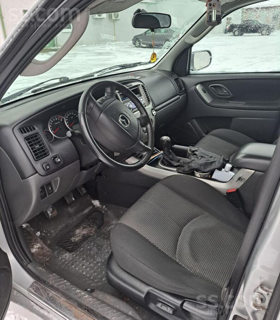 Mazda Tribute 2004 in Balvi, with an engine capacity of 2.30 L and mileage of 182 thousand km for 2750 €, photo 8 on AUTOMOTO.COM.LV