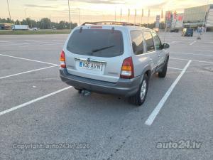 Pelēks Mazda Tribute 2001 Tallina, ar dzinēja tilpumu 3.00 L un nobraukumu 75 tūkst. km par 4700 €, foto 7 vietnē AUTOMOTO.COM.LV