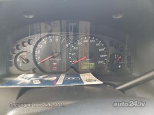 Pelēks Mazda Tribute 2001 Tallina, ar dzinēja tilpumu 3.00 L un nobraukumu 75 tūkst. km par 4700 €, foto 8 vietnē AUTOMOTO.COM.LV
