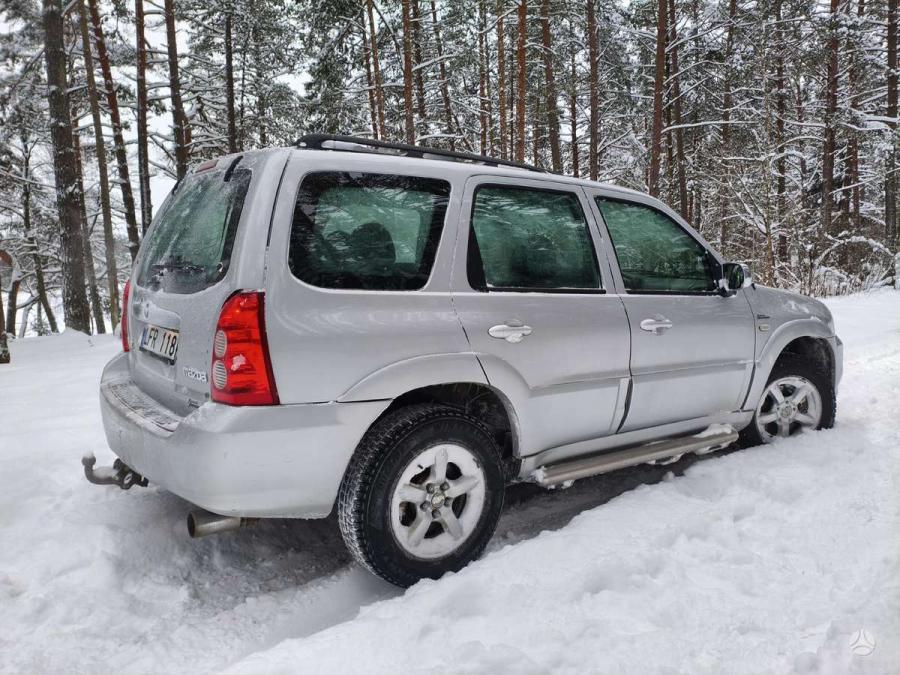 Grey Mazda Tribute 2006 in Vilnius, with an engine capacity of 2.30 L and mileage of 201 thousand km for 2750 €, photo 4 on AUTOMOTO.COM.LV