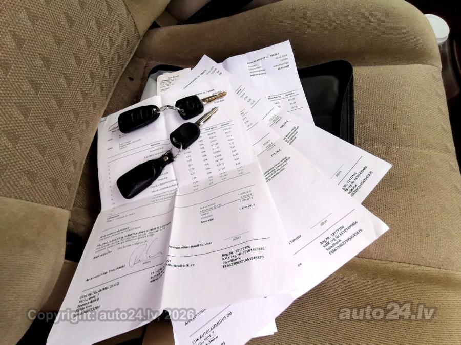 Белый Мазда Трибьют 2000 в Тарту, объемом двигателя 2.00 л и пробегом 190 тыс. км за 1290 €, фото 10 на AUTOMOTO.COM.LV