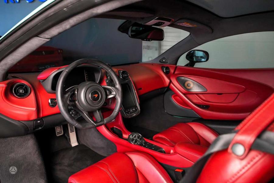 McLaren 570S 2016 in Kaunas, with an engine capacity of 3.80 L and mileage of 43 thousand km for 124950 €, photo 27 on AUTOMOTO.COM.LV