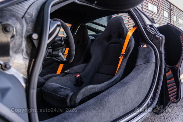 Melns McLaren 750S 2024 Tallina, ar dzinēja tilpumu 4.00 L un nobraukumu 5 tūkst. km par 327000 €, foto 9 vietnē AUTOMOTO.COM.LV