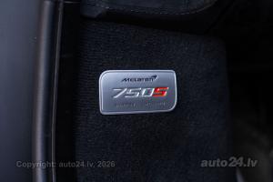 Melns McLaren 750S 2024 Tallina, ar dzinēja tilpumu 4.00 L un nobraukumu 5 tūkst. km par 327000 €, foto 15 vietnē AUTOMOTO.COM.LV