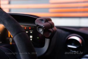Melns McLaren 750S 2024 Tallina, ar dzinēja tilpumu 4.00 L un nobraukumu 5 tūkst. km par 327000 €, foto 30 vietnē AUTOMOTO.COM.LV