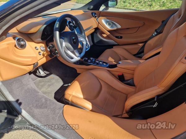 Brūns McLaren GT 2023 Tallina, ar dzinēja tilpumu 4.00 L un nobraukumu 6 tūkst. km par 149000 €, foto 9 vietnē AUTOMOTO.COM.LV