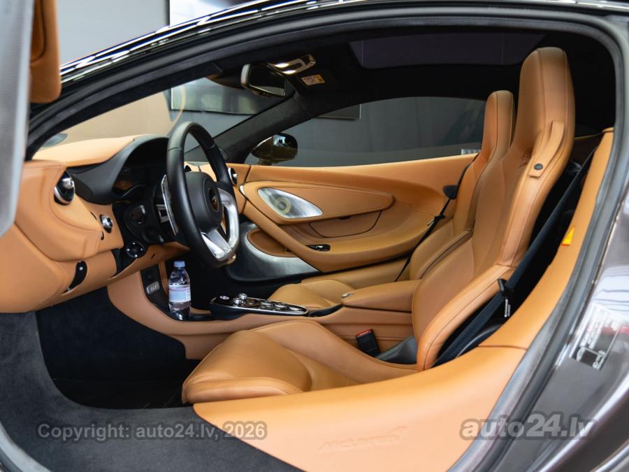 Brown McLaren GT 2023 in Tallinn, with an engine capacity of 4.00 L and mileage of 6 thousand km for 154900 €, photo 9 on AUTOMOTO.COM.LV