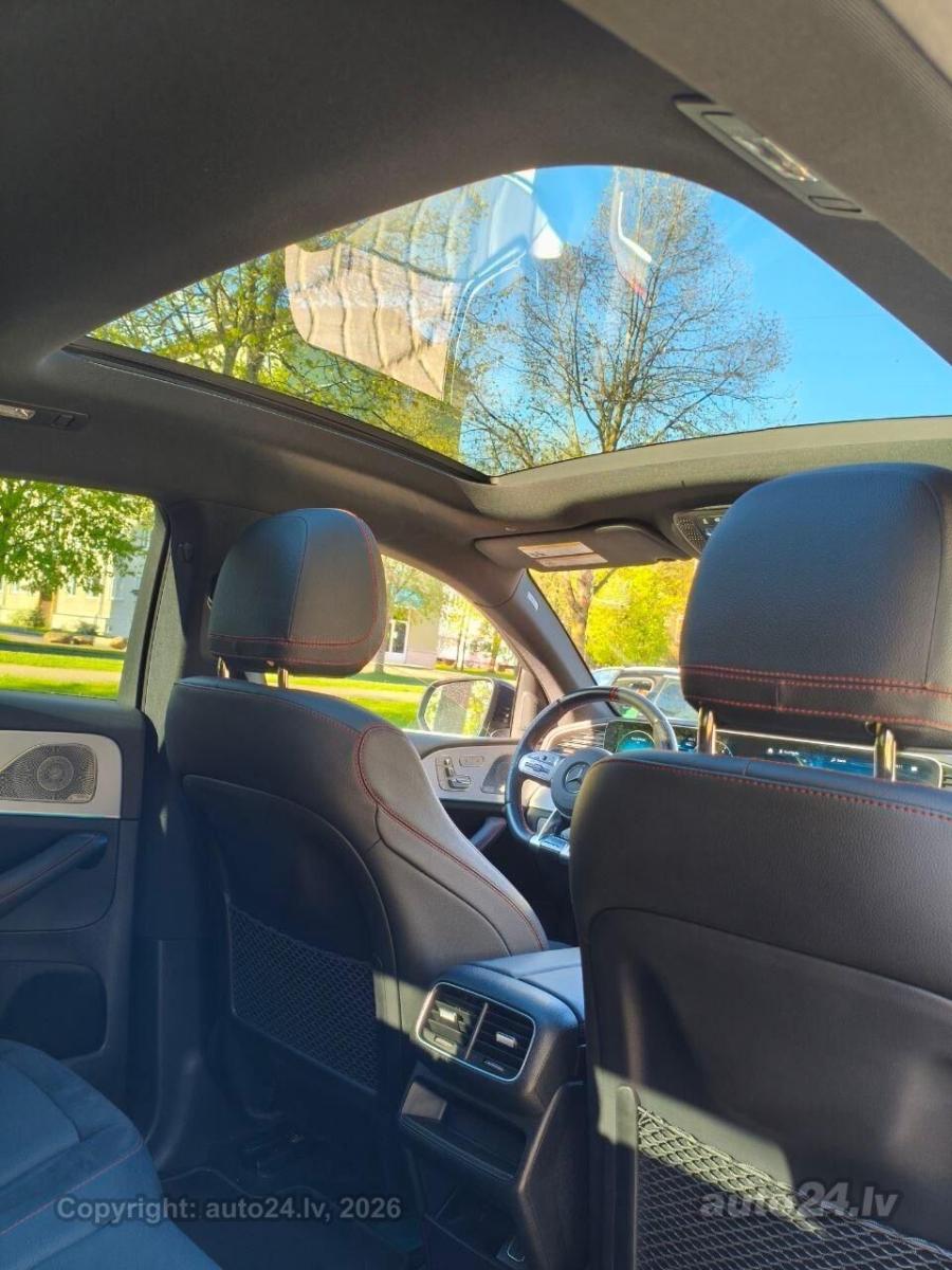 Black Mercedes-Benz 180 2023 in Tallinn, with an engine capacity of 3.00 L and mileage of 46 thousand km for 85000 €, photo 21 on AUTOMOTO.COM.LV