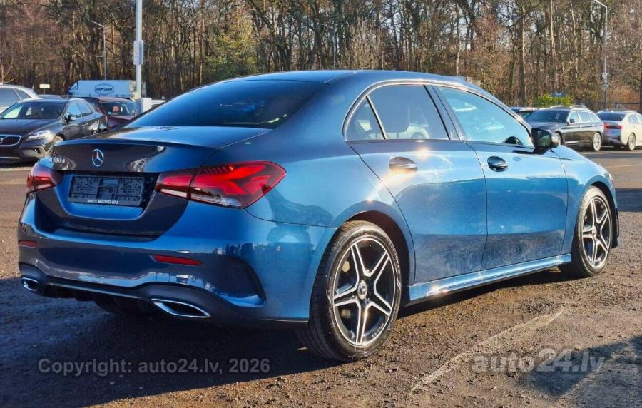 Zils Mercedes-Benz 180 2020 Tallina, ar dzinēja tilpumu 1.80 L un nobraukumu 150 tūkst. km par 21900 €, foto 5 vietnē AUTOMOTO.COM.LV