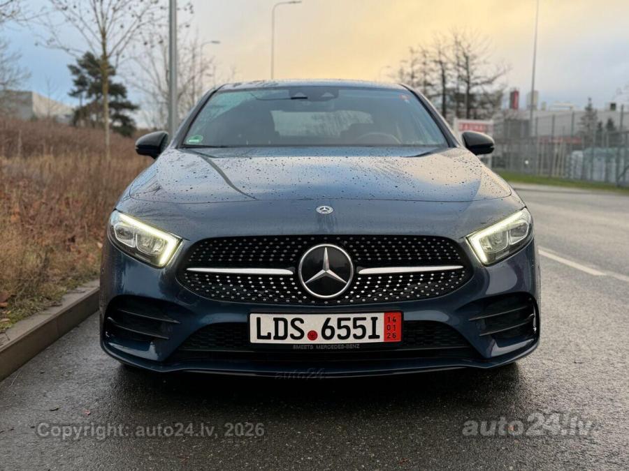 Zils Mercedes-Benz 180 2020 Tallina, ar dzinēja tilpumu 1.80 L un nobraukumu 150 tūkst. km par 21900 €, foto 7 vietnē AUTOMOTO.COM.LV